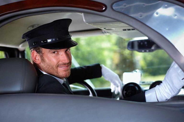 How Much to Tip a Limo Driver in Vegas: Your Guide to Proper Etiquette ...