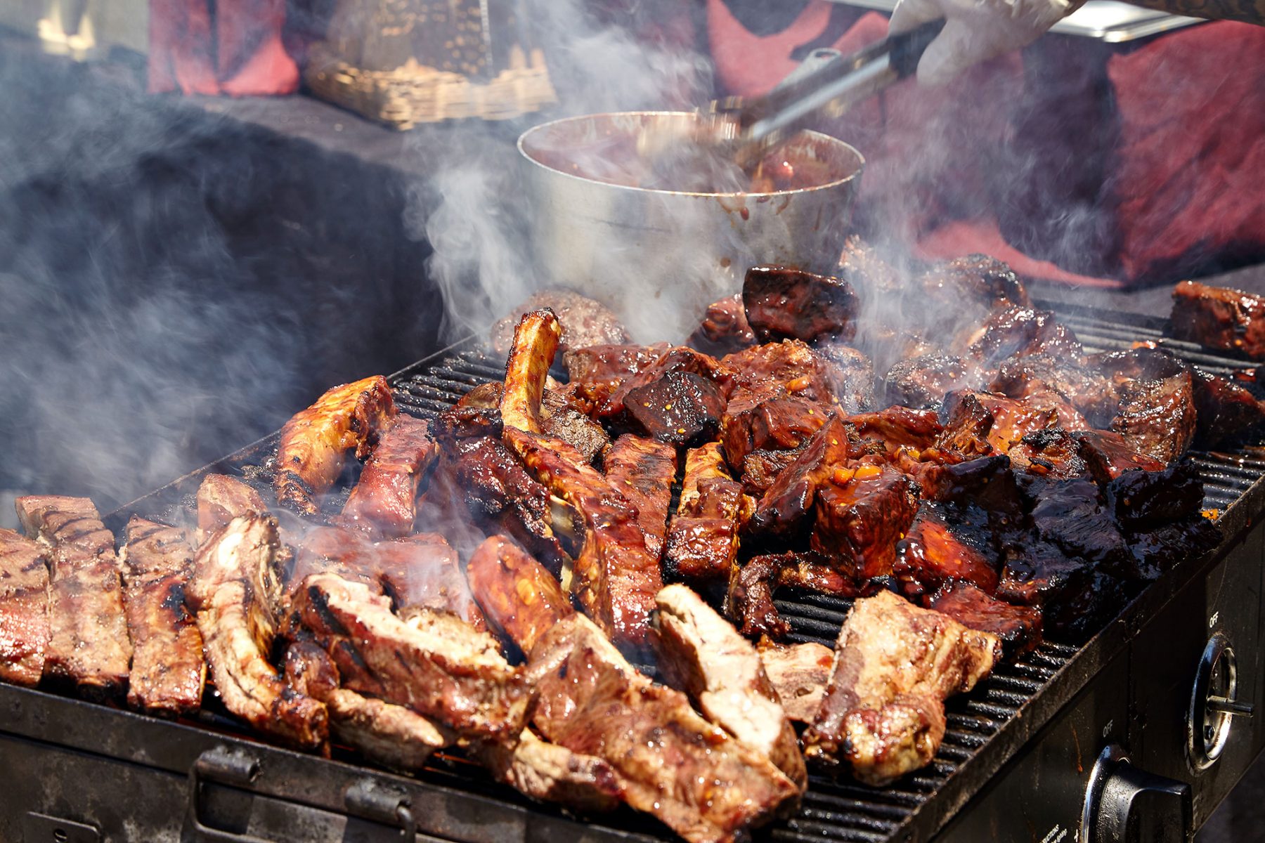 Boots On and Bellies Ready for the Rodeo Cook-Off – Colony Limo Blog